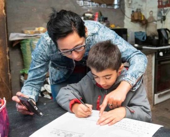 8 consejos para organizar el trabajo de los escolares en casa – Escuela ...