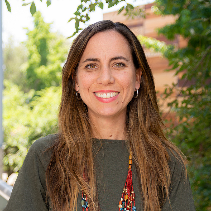 María Olaya Grau Rengifo – Escuela de Trabajo Social